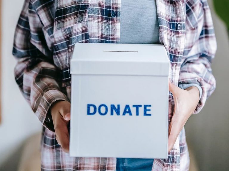 Why You Should Give to Charity: The Benefits | Autumn Park Apartments